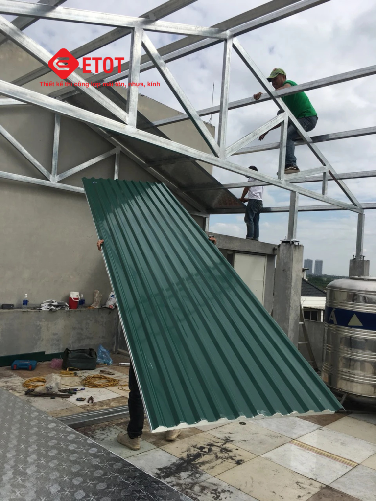 5+ Mẫu thiết kế mái tôn chống nóng nhà ống, sân thượng ĐẸP, hiện đại