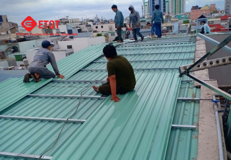 ETOT - Thiết kế mái tôn trượt di động, kéo ra kéo vào lấy sáng chuyên ...